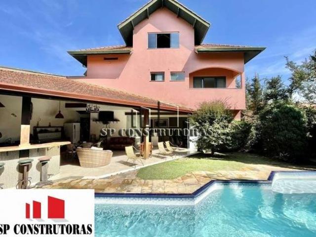 PERMUTA AT 383m2 AC 407m2 Adega Subterranea Piscina 4 Suites!