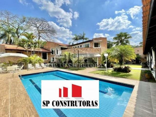 PERMUTA Casa linda 4 Dormitorios 4 suites 6 vagas OPortunidade!