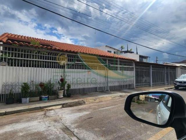 PERMUTA CASA TÉRREA NO GUARÁ POR IMÓVEL DE MENOR VALOR NA CANDANGOLÂNDIA OU GUARÁ II