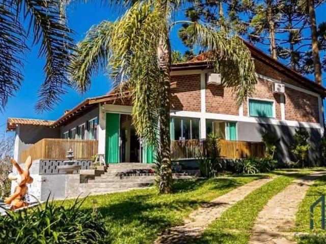 PERMUTA Chácara a venda Mansão a venda com 5 quartos, sendo 3 suítes, em Mandirituba Pr