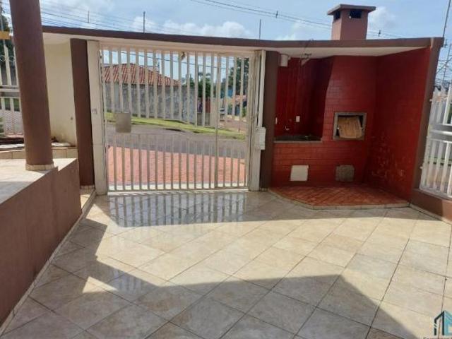 Permuta em Curitiba Casa a venda em Cascavel 04 quartos c/suítes