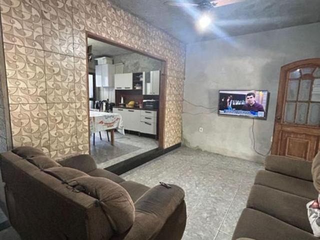 PERMUTA POR CASA OU APTO EM SOROCABA, UM ESPAÇOSO SOBRADO, 3 DORM. COMODOS GRANDES. SACADAS…