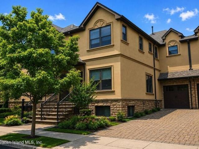 Perona Ln, Staten Island, Home For Sale