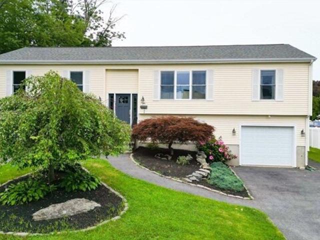Perron Ave, Somerset, Home For Sale