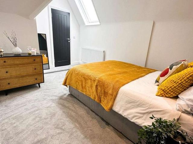 Perry Hill Room B