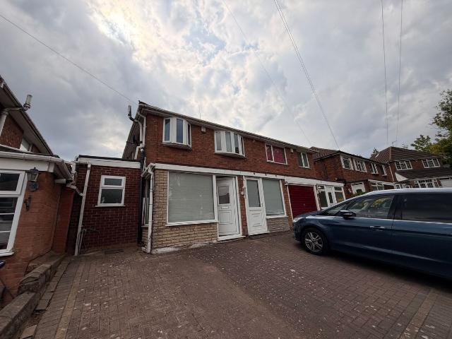 Perry Park Crescent, Birmingham B42, 4 bed semi detached house to rent, £1,350 pcm | PrimeLocation