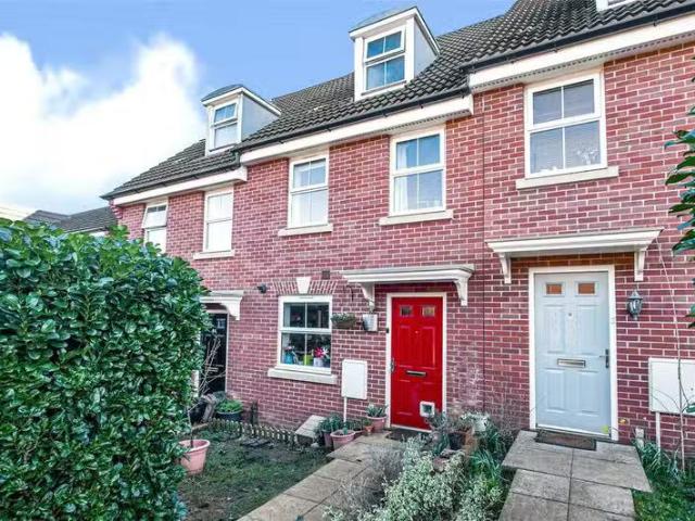 Perry Road, Bristol BS41 3 bed terraced house for sale £450.