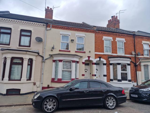 Perry Street, Northampton NN1, 3 bed terraced house to rent, £1,200 pcm | PrimeLocation