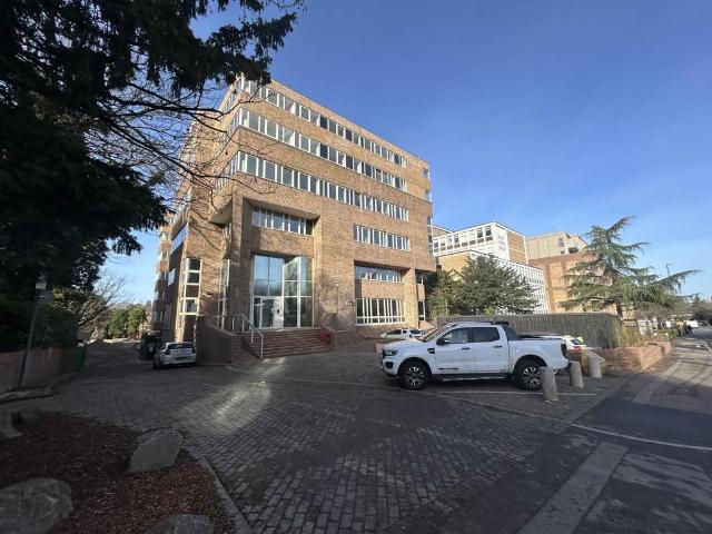Perrymount Road, Haywards Heath, 2 bed flat to rent £1,450 pcm £335 pw
