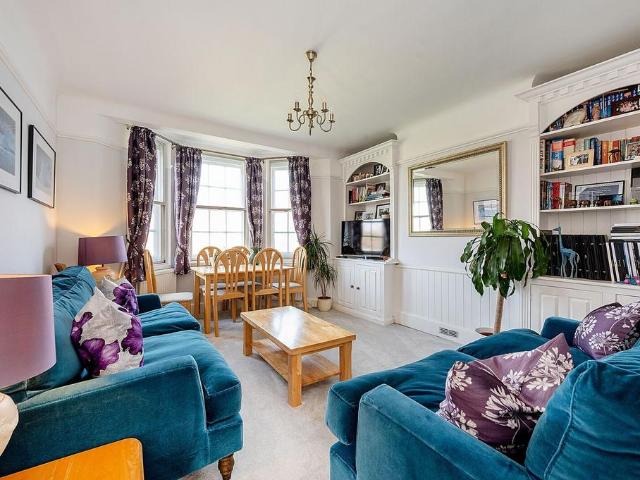 Perryn House, Acton, London, W3 1 bed flat to rent £2,500 pcm £577 pw