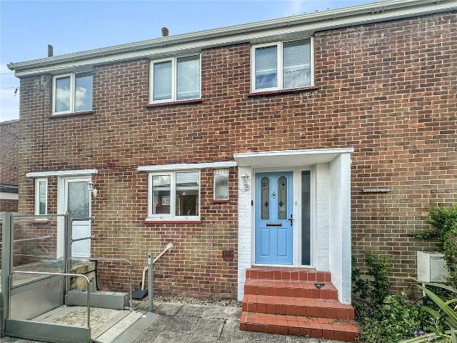 Perrycroft, Windsor, Berkshire SL4, 3 bed detached house to rent, £2,500 pcm | PrimeLocation