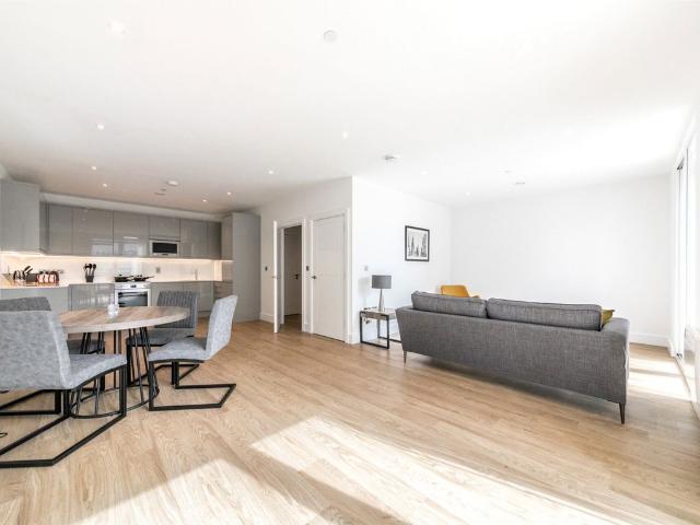 Pershore Street, Birmingham B5, 2 bed flat to rent, £1,600 pcm | PrimeLocation