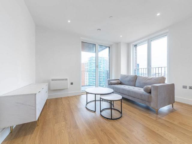 Pershore Street, Birmingham B5 3 bed flat to rent £1,625 pcm £375 pw