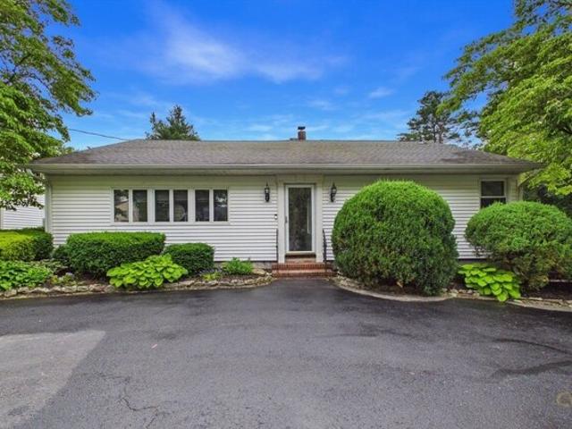 Pershing Ave, Acushnet, Home For Sale