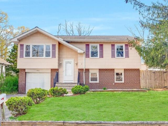 Pershing Ave, Brick, Home For Sale