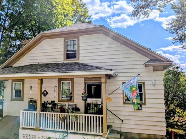 Pershing Ave, Seymour, Home For Sale