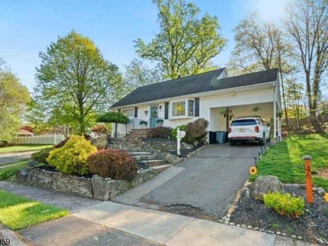 Pershing Pl, Woodland Park, Home For Sale