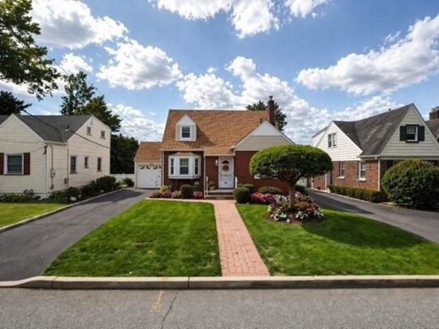 Pershing Rd, Clifton, Home For Sale