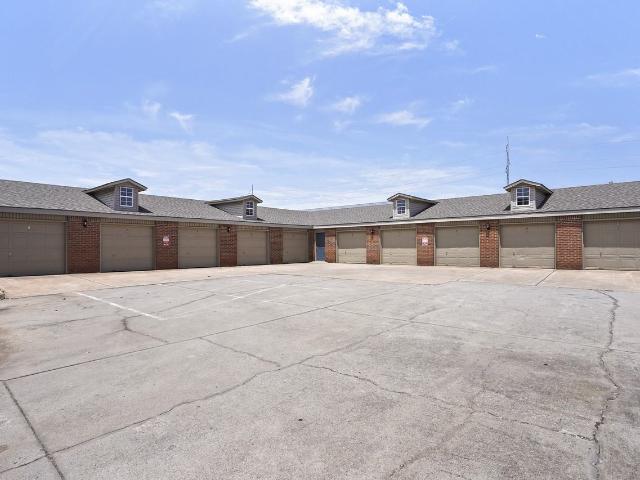 Persimmon Square Apartments 1 Bedroom Apartment for Rent at 12113 Heritage Park Rd, Oklahoma City, OK 73120