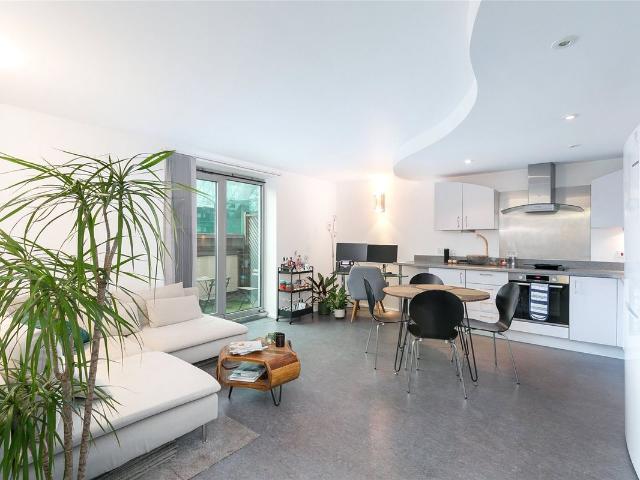Perspective Building, 100 Westminster Bridge Road, Waterloo SE1, 1 bed flat to rent, £2,500 pcm | PrimeLocation