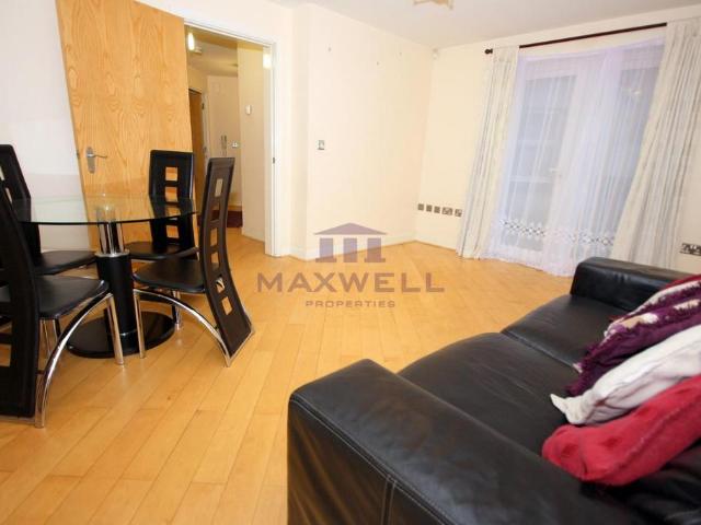 Pettacre Close, London SE28 2 bed flat to rent £1,750 pcm £404 pw