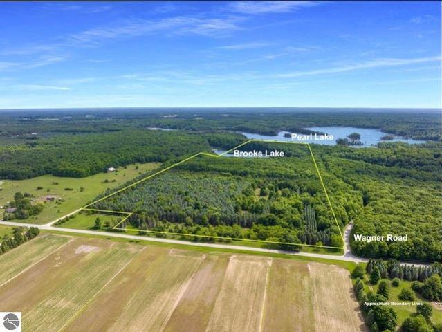 Pettengill Rd, Empire, MI 49630