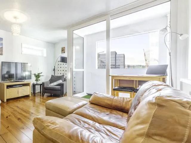 Petticoat Tower, Middlesex Street, Spitalfields, London, E1 7EB, United Kingdom | 1 bed apartment for rent #166024587 | Rentberry