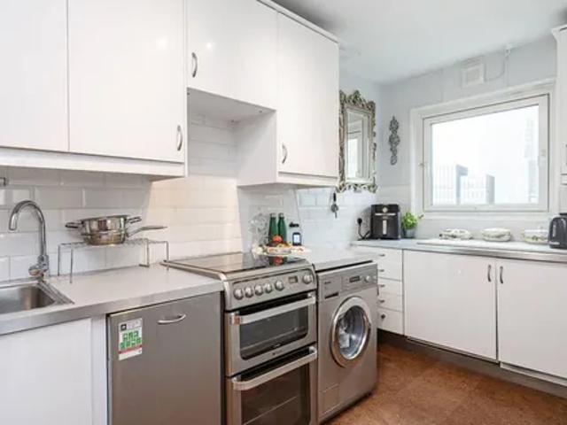 Petticoat Tower, Middlesex Street, Spitalfields, London, E1 7EB, United Kingdom | 2 bed apartment for rent #110079406 | Rentberry