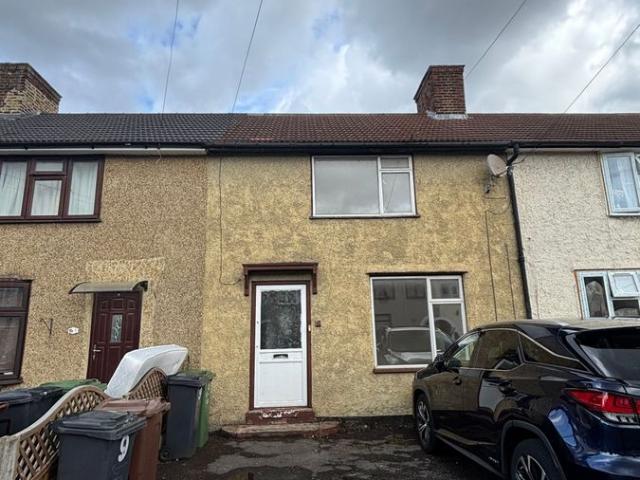 Pettits Road, Dagenham RM10, 2 bed property to rent, £1,800 pcm | PrimeLocation