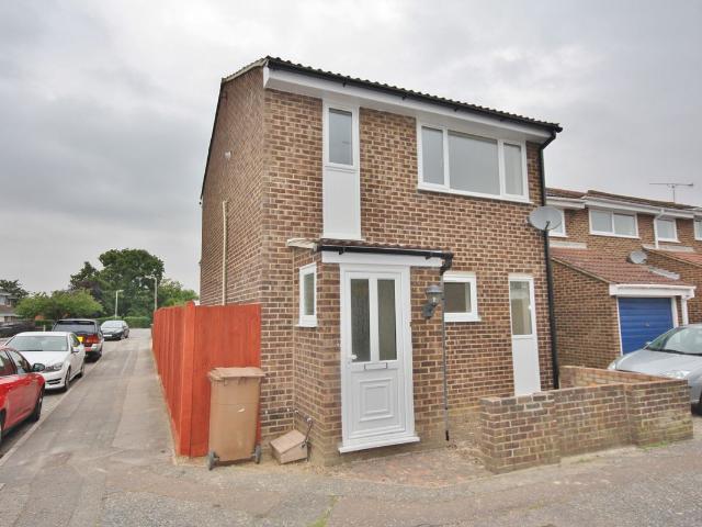 Petunia Crescent, Springfield, Chelmsford CM1, 3 bed end terrace house to rent, £1,600 pcm | PrimeLocation