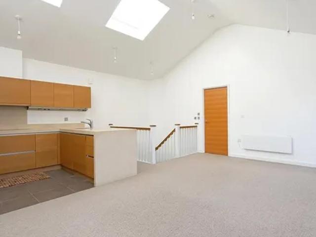 Petworth Street, London, SW11 4QN, United Kingdom | 2 bed house for rent #119975586 | Rentberry