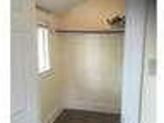 Pet friendly 3 bedroom house