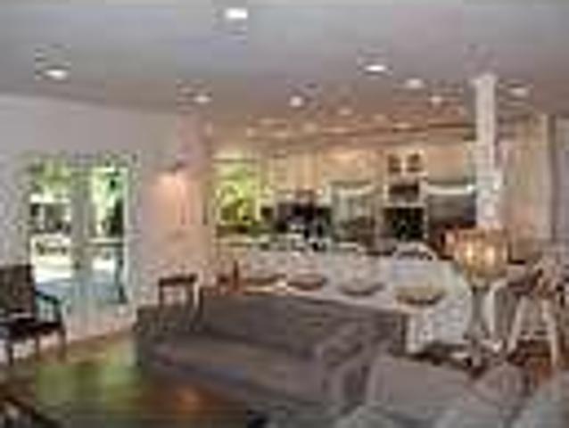 Pet friendly 3 bedrooms house in St Helena