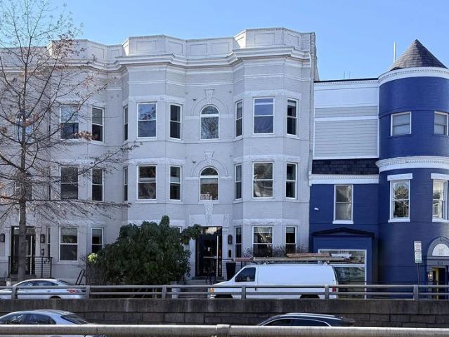 Pet_Friendly 3BRBA Condo in Bloomingdale with Pri