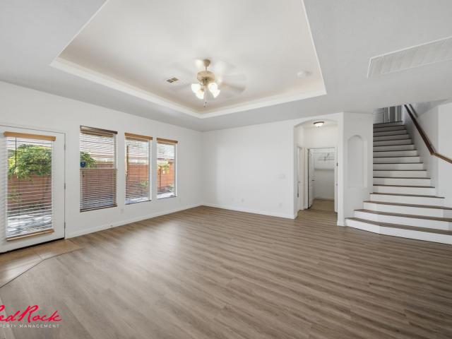 Pet Friendly 4 Bedroom Home!