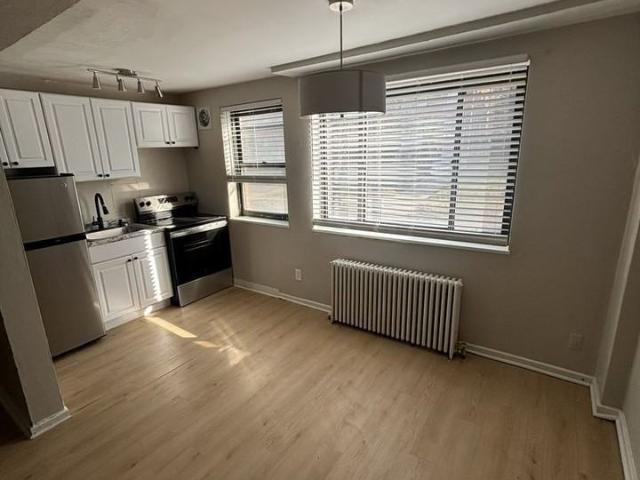 Pet Friendly Apartments in Mt. Lebanon * Near Castle Shannon T Stop * Affordable and Spacious Apartments * 1 Bedroom Apartment for Rent at 101 Mount Lebanon Blvd, Upper St. Clair, PA 15228 Mount Lebanon