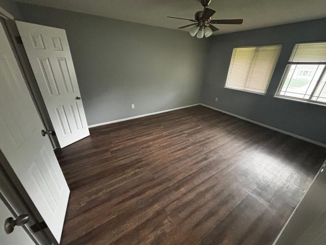 Pet Friendly Apartments in Shawnee, KS Near Kansas City 2 Bedroom Apartment for Rent at 10900 10900 Oasis Ct Leasing Office, Shawnee, KS 66203