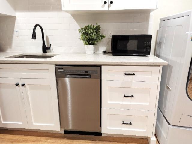Pet_Friendly Furnished | Utilities + Internet FREE