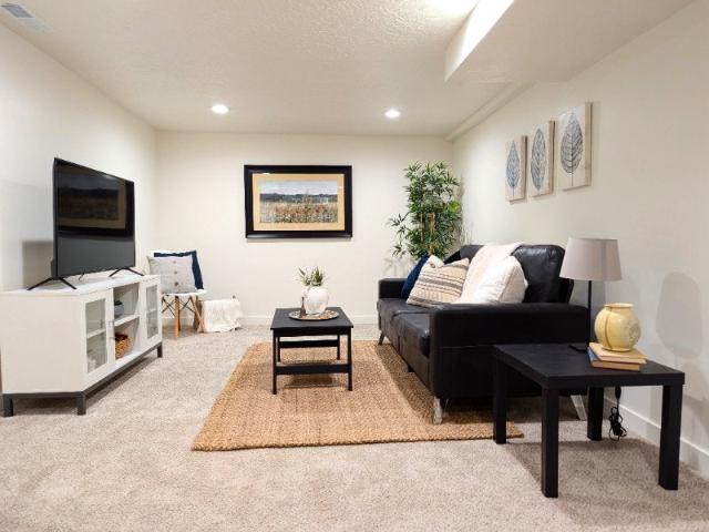Pet_Friendly Furnished | Utilities + Internet FREE
