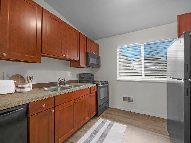 Pet Friendly One and Two Bedroom Apartments in Edmonds 2 Bedroom Apartment for Rent at 21034 74th Ave W, Edmonds, WA 98026
