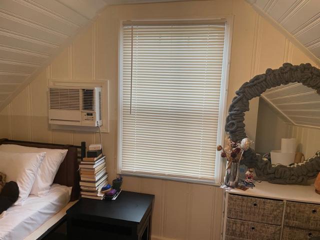 Pet friendly second floor share with one male