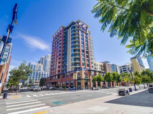 Petco Park View Studio with parking