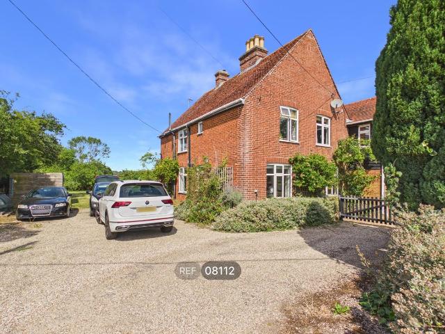 Pete Tye Hall Cottages, Colchester Road, Langenhoe, Colchester CO5, 2 bed cottage to rent, £1,300 pcm | PrimeLocation
