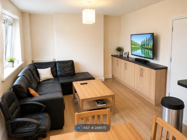 Peter Hills House, London SE16, 5 bed maisonette to rent, £4,250 pcm | PrimeLocation