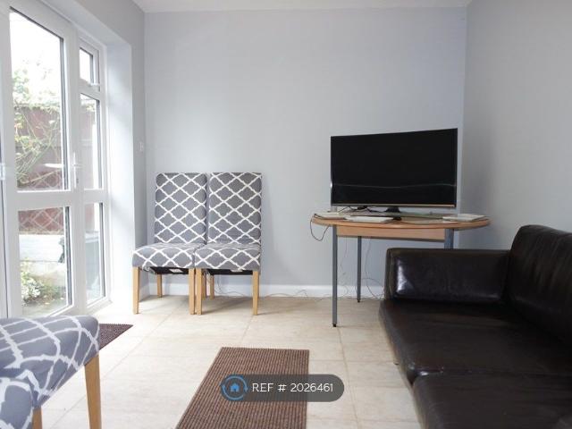 Peter Place, Crewe CW1, Room to rent, £425 pcm | PrimeLocation