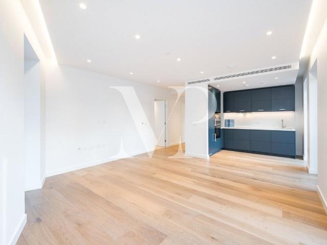 Peterborough House, 1 Jubilee Walk, Greater London WC1X, 2 bed flat to rent, £4,200 pcm | PrimeLocation