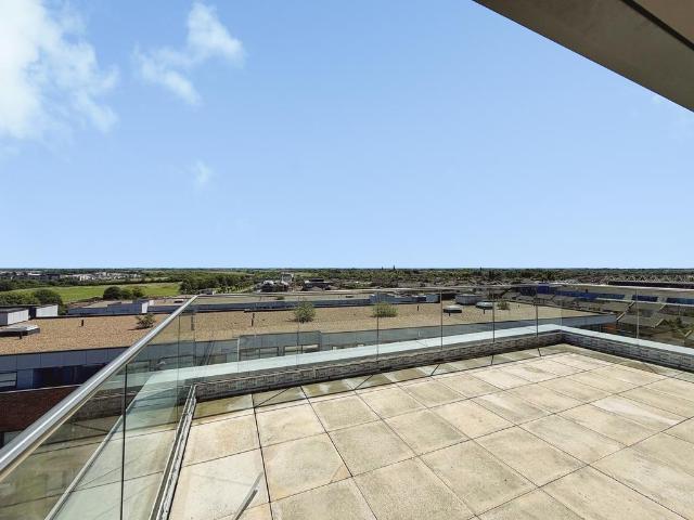 Peterborough, PE2 2 bed apartment to rent £1,275 pcm £294 pw