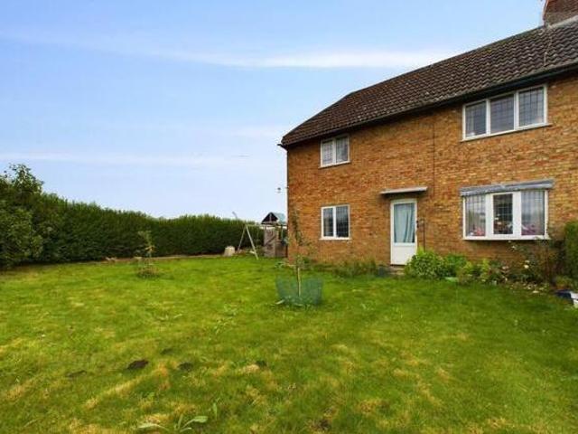 Peterborough Road, Crowland, 2 Bedroom Semi detached