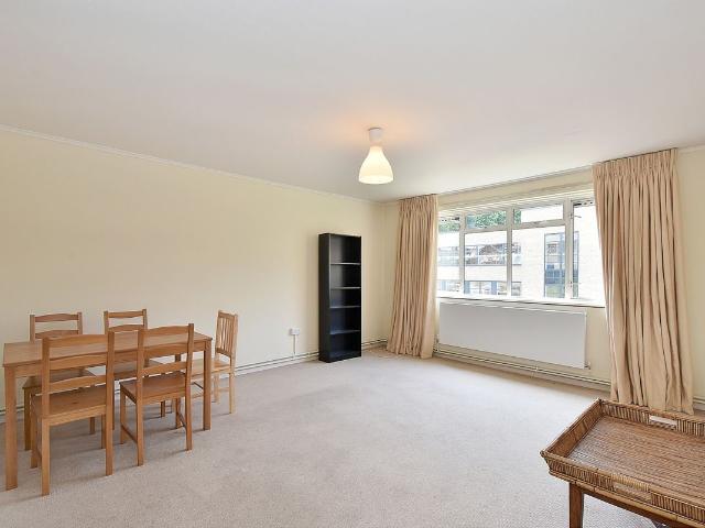 Peterborough Road, Fulham, London SW6, 3 bed flat to rent, £3,650 pcm | PrimeLocation