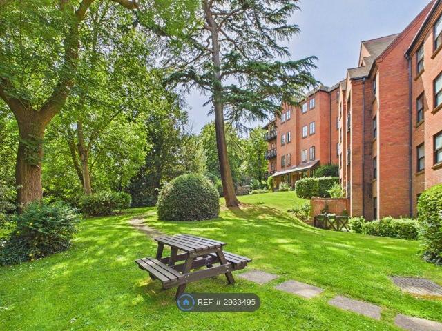 Peterborough Road, Harrow On The Hill HA1, 2 bed flat to rent, £2,420 pcm | PrimeLocation